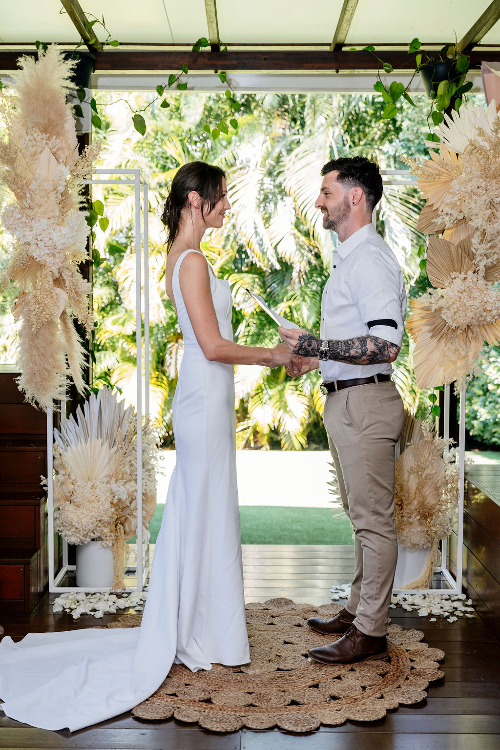 Brisbane Elopement Package: Celebrant and Elope Decor - Legals Only ...